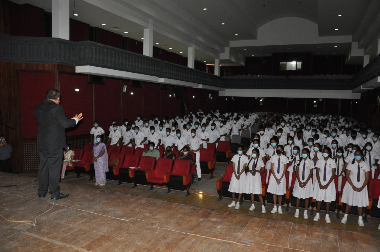 Defence Services College - Home